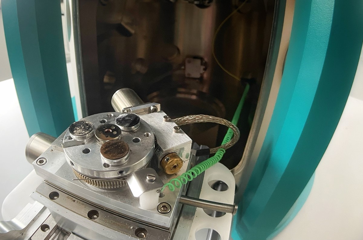 Scanning Electron Microscopy & SEM-EDX | SEM-EDX Analysis | EA Technology